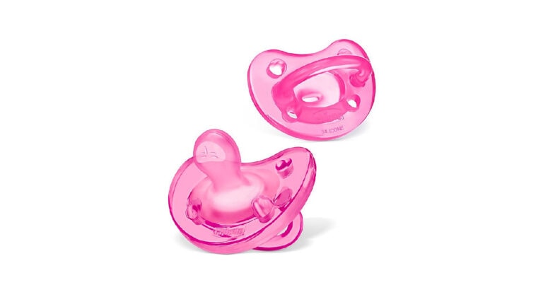 6 Best Organic Pacifiers: Non-Toxic & Natural Rubber [2023]